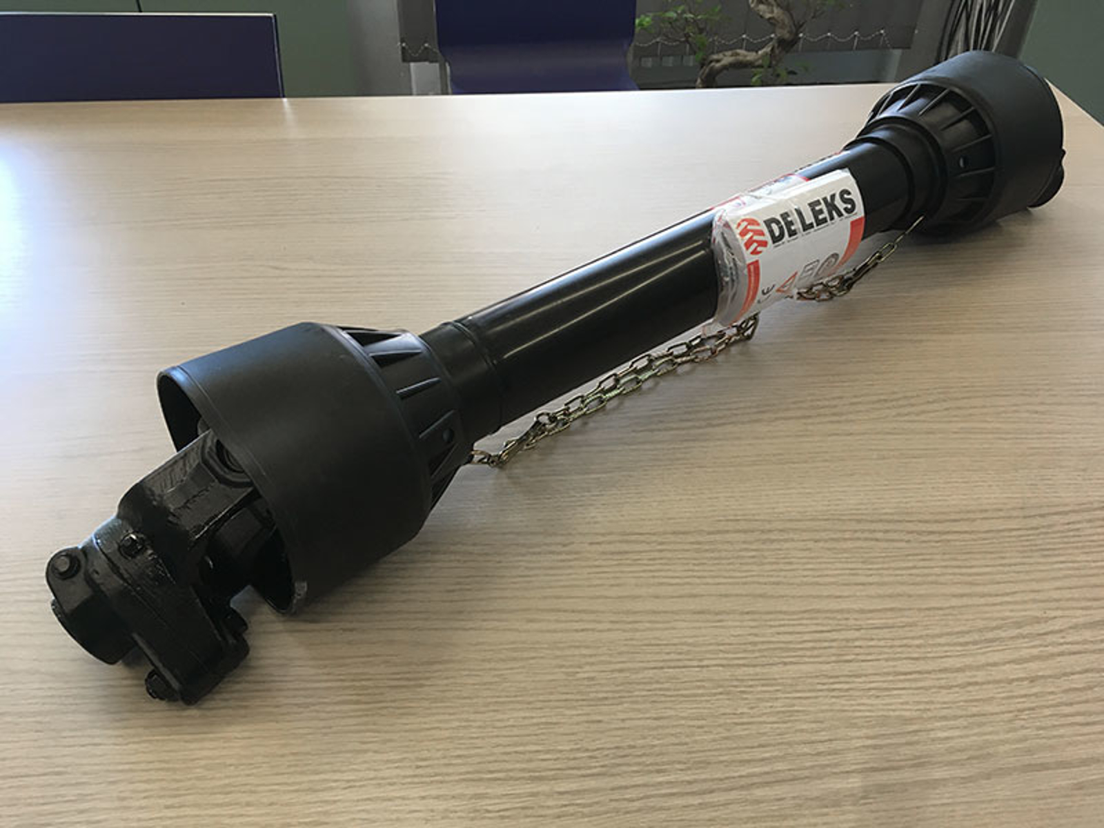 Cardan shaft CAT-6 1000 + shear bolt
