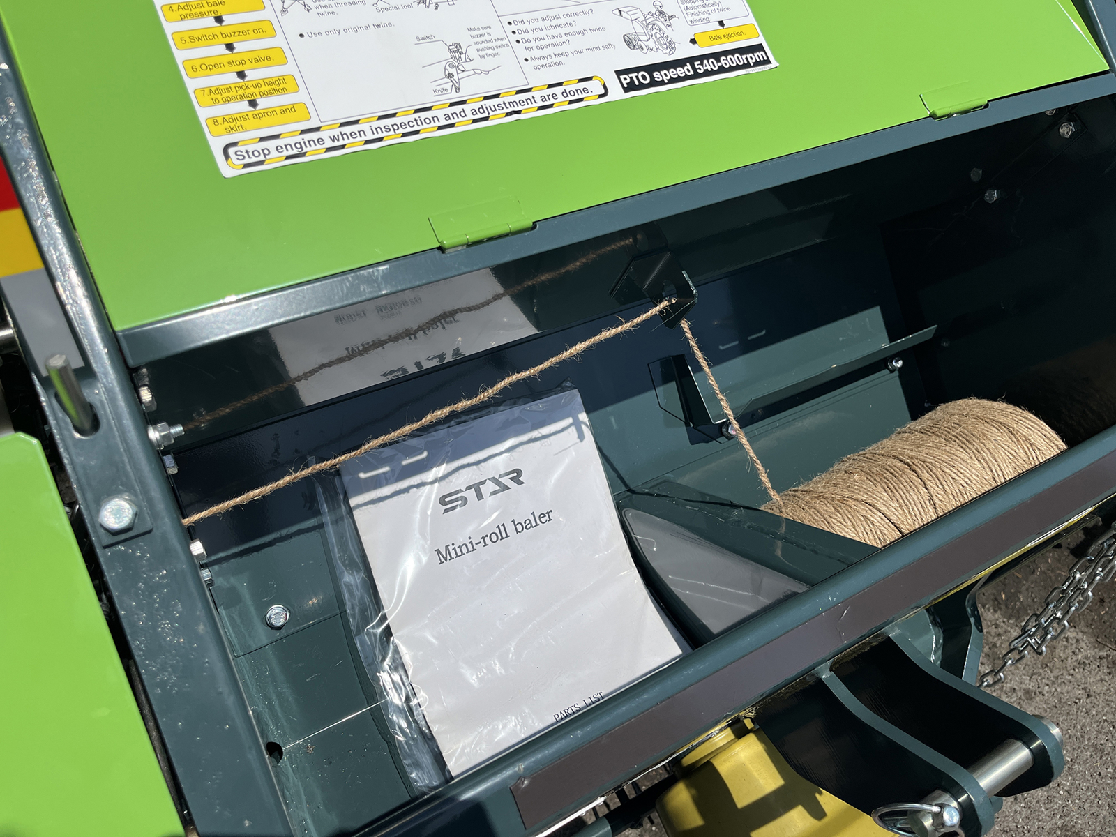 Mini ronde balenpers voor tractoren